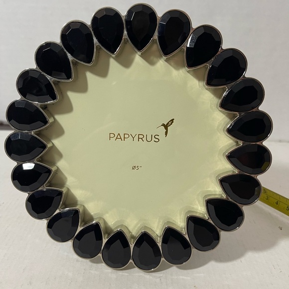 Accents | Gorgeous Black Crystal Frame 5 Inches Inside Diameter | Poshmark